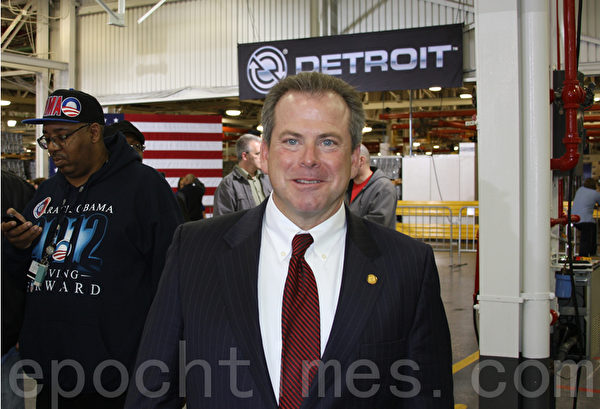 “财政悬崖”危机逼近 总统寻求蓝领支持 | 大纪元