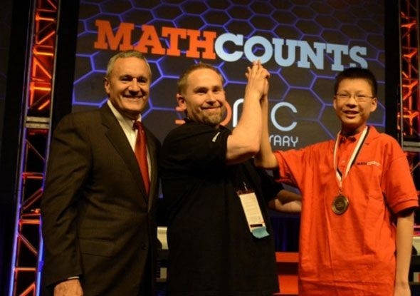 14歲華裔中學生 全美數學大賽奪冠 | 華裔學生 | 大紀元