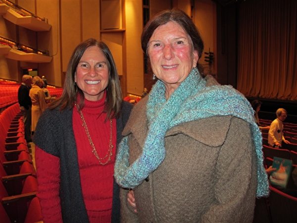 加州首府连续满场 名流菁英：神韵是驱散黑暗的明灯 | 2015 | 沙加缅度 | 大纪元