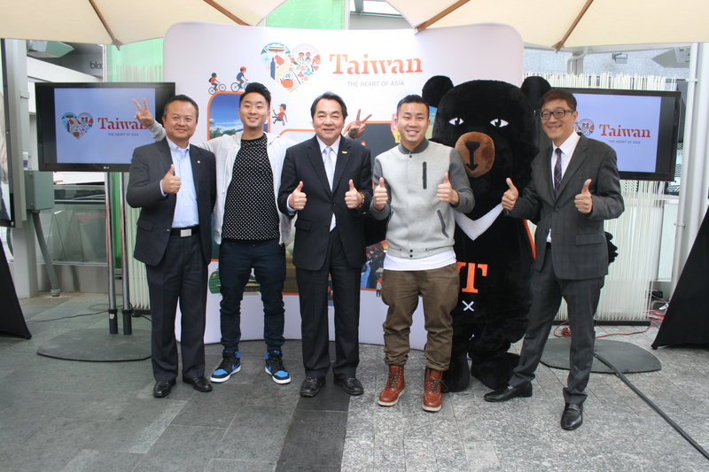 網路名人 Fung Brothers親歷臺灣行 | 大紀元