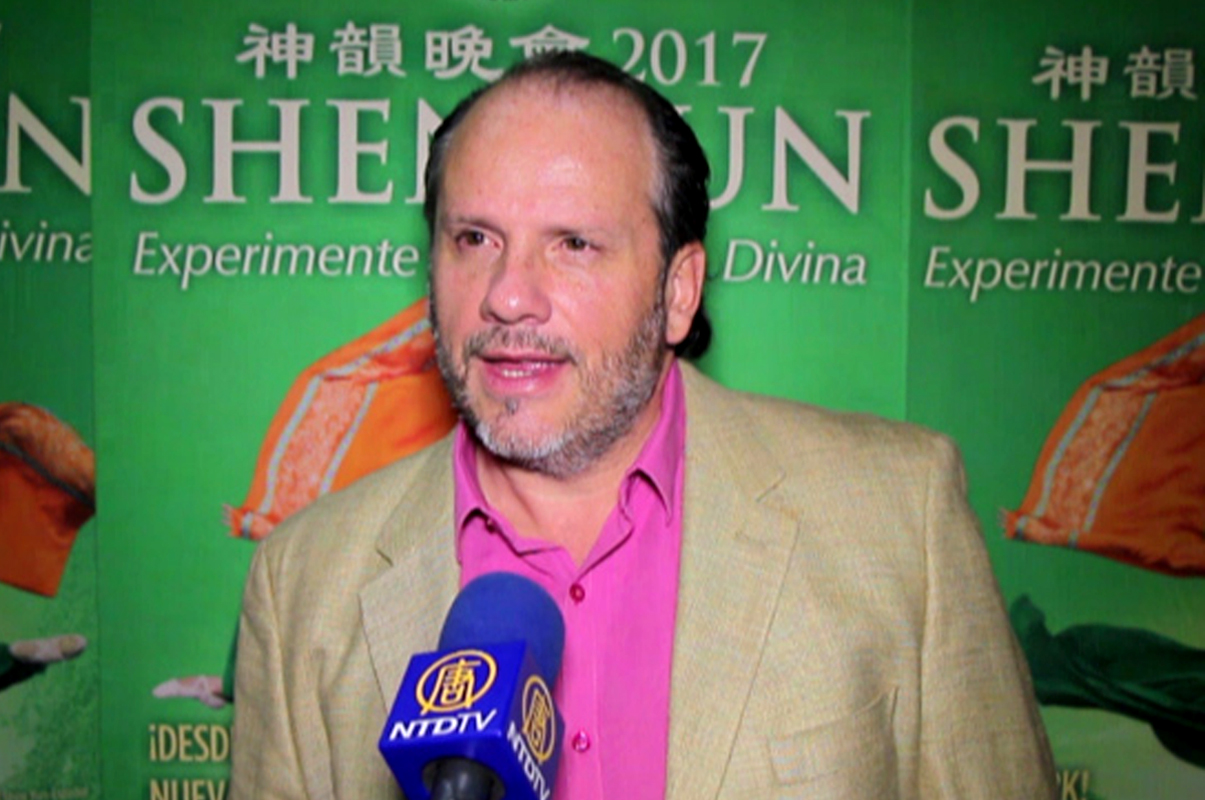 电影制片人：神韵演出让你的心充满祥和 | 墨西哥城文化中心剧院1 | 音乐 | 天幕 | 大纪元