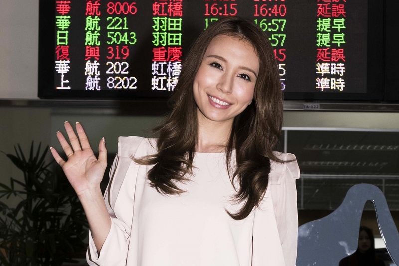 May J.唱BTS《Dynamite》 見卡拉OK評分大喊｜大紀元時報 香港｜獨立敢言的良心媒體