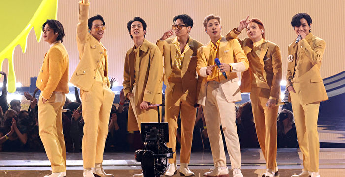 BTS於AMAs獲獎後直播 SUGA：未來不再恐懼 | 防彈少年團 | RM | JIMIN | 大紀元