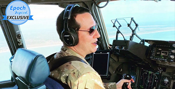 空軍爸爸最後一次飛行 年幼子女機場送驚喜 | 飛行員 | 水管 | 飛機 | 大紀元