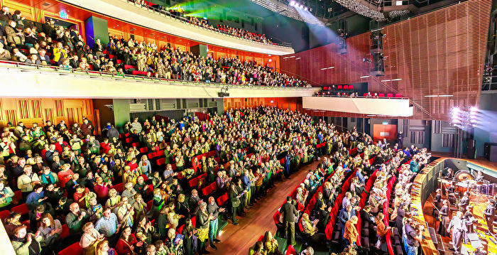 鹿特丹演出爆滿 觀眾讚神韻呼喚神性回歸 | 舞蹈 | 能量 | 荷蘭鹿特丹新盧克索劇院 | 大紀元