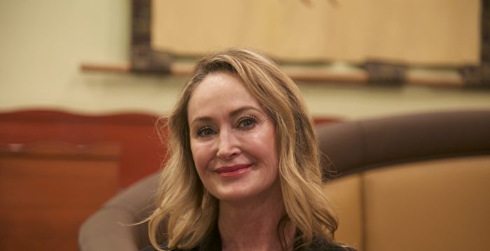 科奎林挑戰威善高誓言阻止毒品合法和兒童變性 | 大紀元