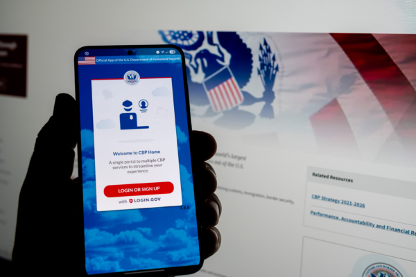美边境保护局“可信赖旅客计划”APP更新功能 | CBP | TTP | 大纪元
