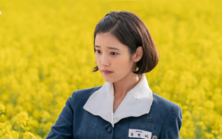 IU榮獲青龍視后 《苦盡柑來》成演藝生涯代表作