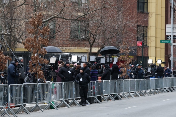 【更新】马杜罗夫妇纽约首次出庭 拒不认罪 | 法庭 | 指控 | 大纪元